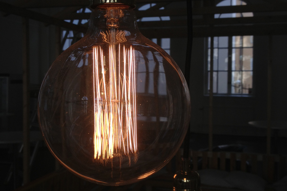 LightTrade | 08 - 715 40 80